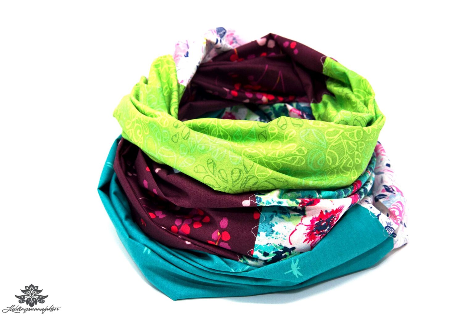 Schöne Loopschals in bunt aus der Lieblingsmanufaktur