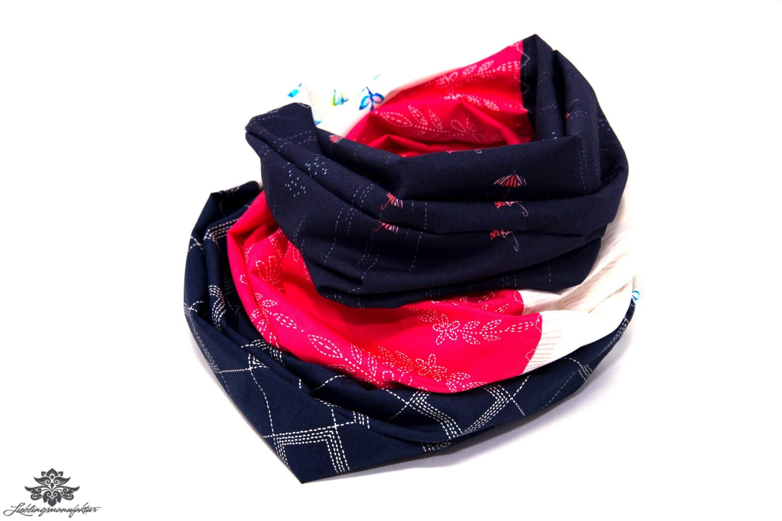 Blauer Schal zum Kleid aufpeppen Lieblingsstück der Lieblingsmanufaktur