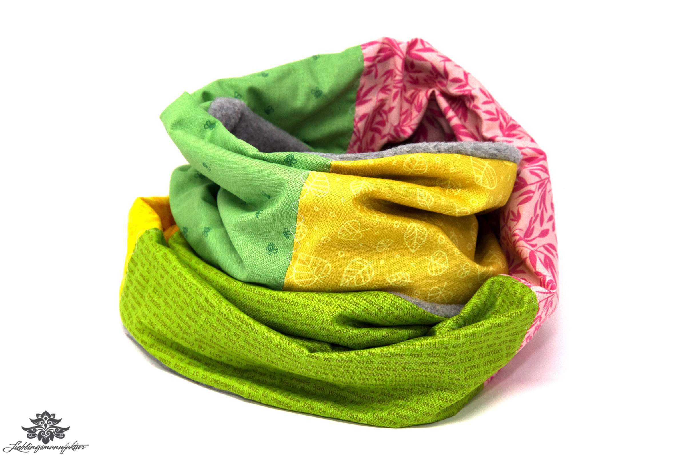Grüner Schal | ein Winter-Schal mit Fleece im Patchwork-Design | Unikat